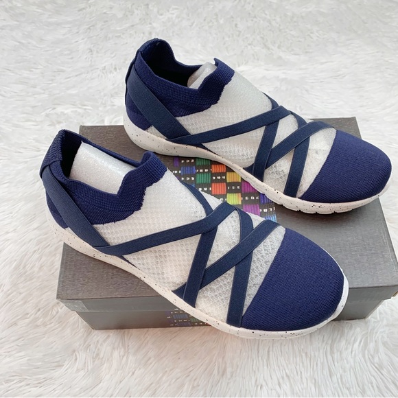 bernie mev. | Shoes | Bernie Mev Women 38 Bungee Sheer Slip On Comfort ...